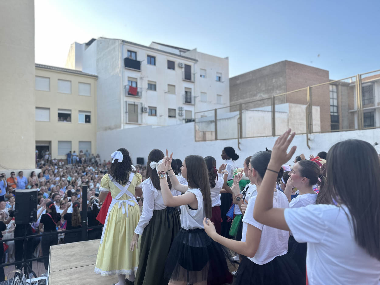 DESPEDIMOS A NUESTRA QUERIDA ALICIA: GRACIAS POR UN VIAJE MÁGICO LLENO ...